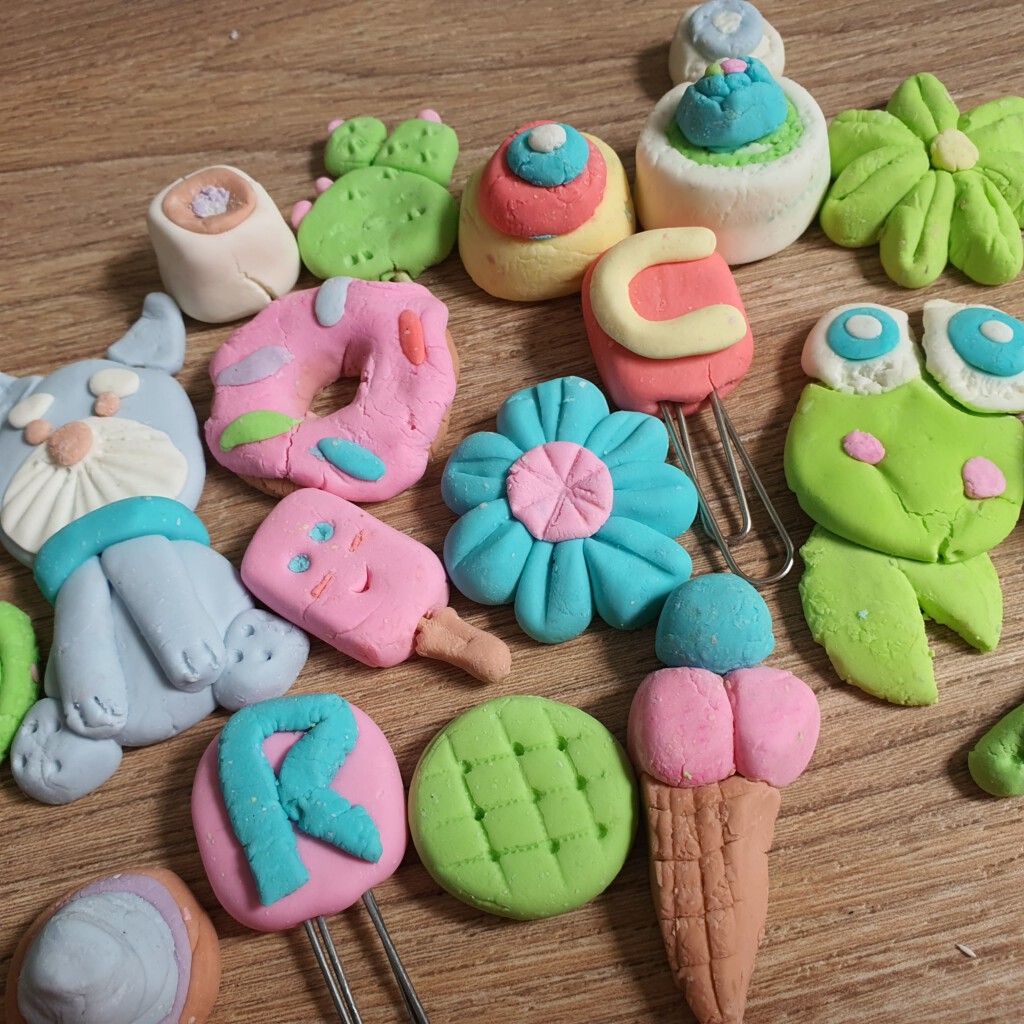 Masas para modelar – Escondite Teens